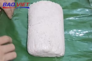 Hướng dẫn cách làm giò lụa truyền thống tại nhà thơm ngon